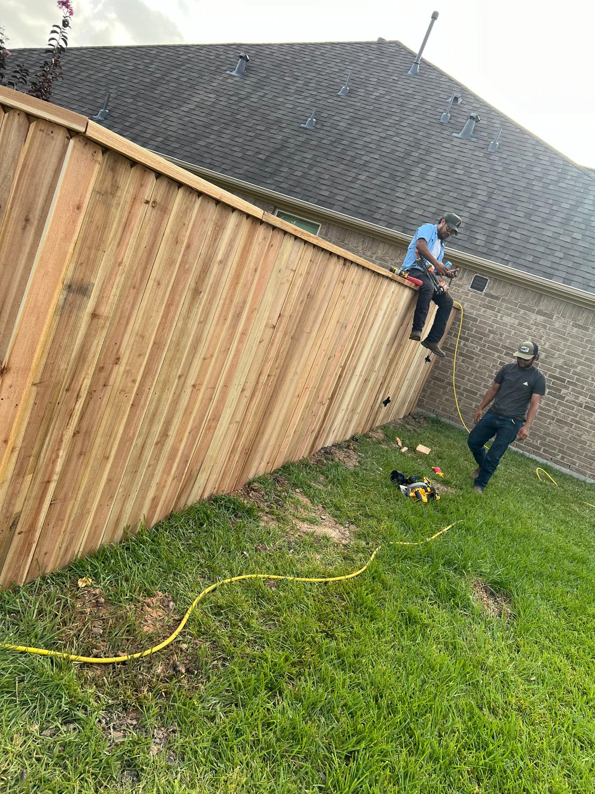 A Wonderful Wooden Fence Project for Linhua in Pearland, Texas ...