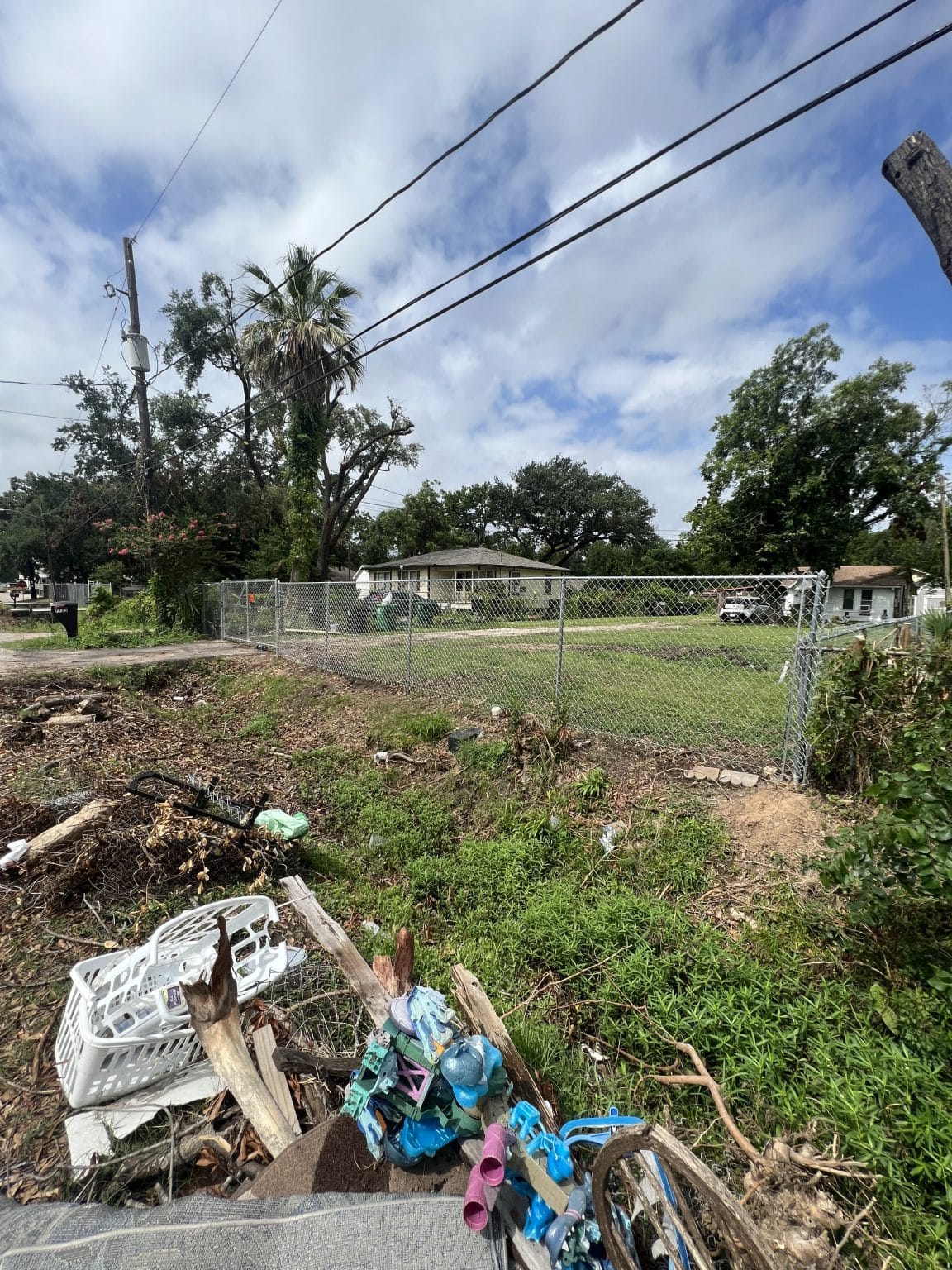 Custom Chain Link Fence Installation in Houston for Waylon - Mustang ...