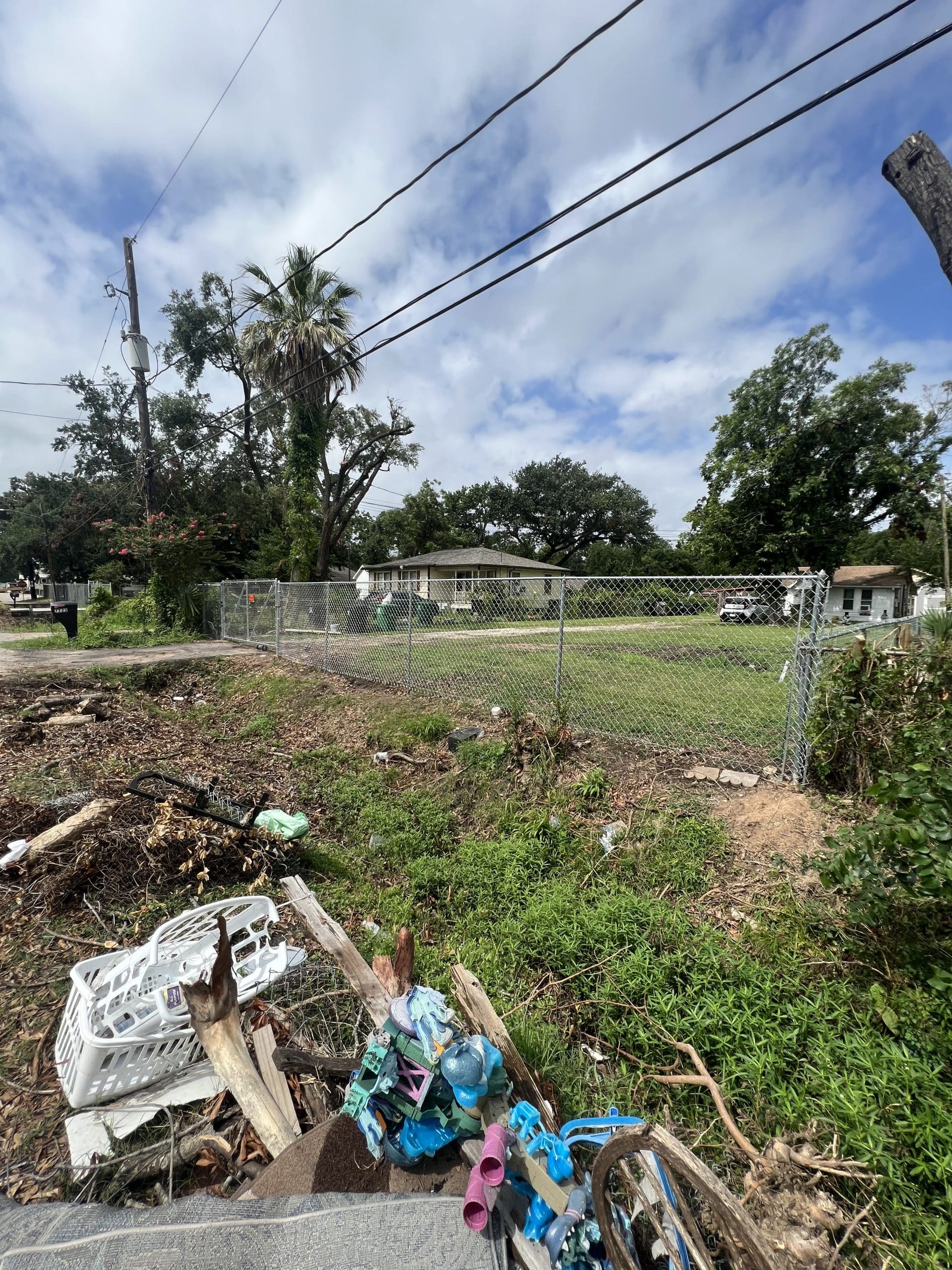 Custom Chain Link Fence Installation in Houston for Waylon - Mustang ...